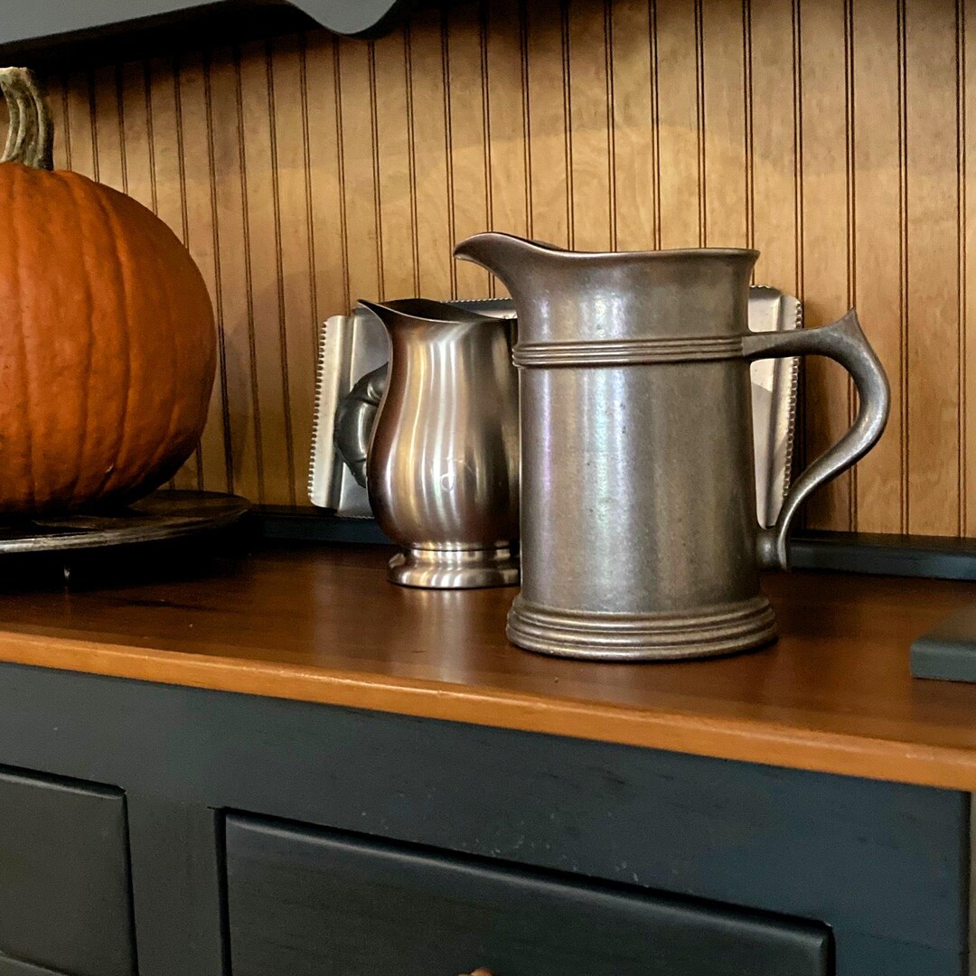 Plough Tavern Wilton RWP ARMETALE pewter Water Pitcher W Ice Lip Spout ...