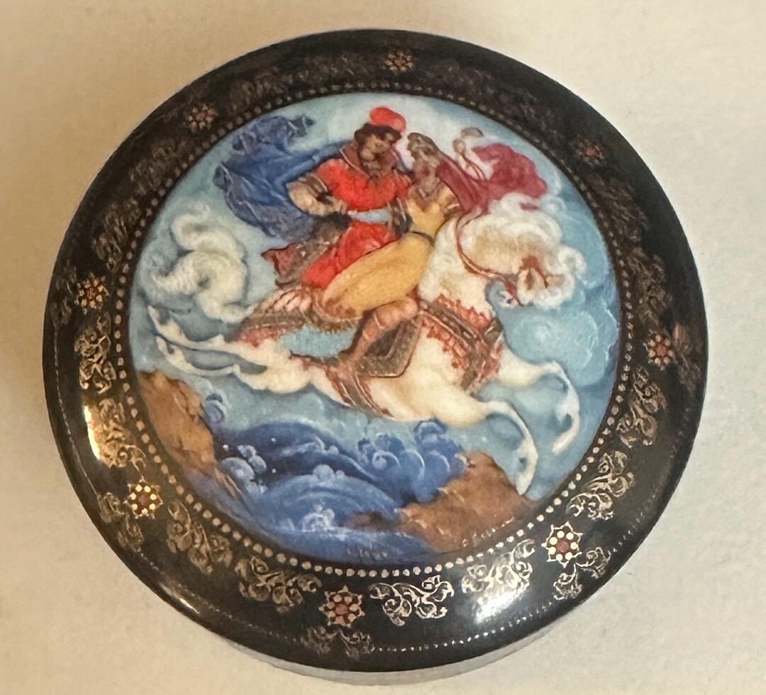 Kholuy Russian Mini Porcelain Jewelry/music Box, Princess & Elisey - Etsy