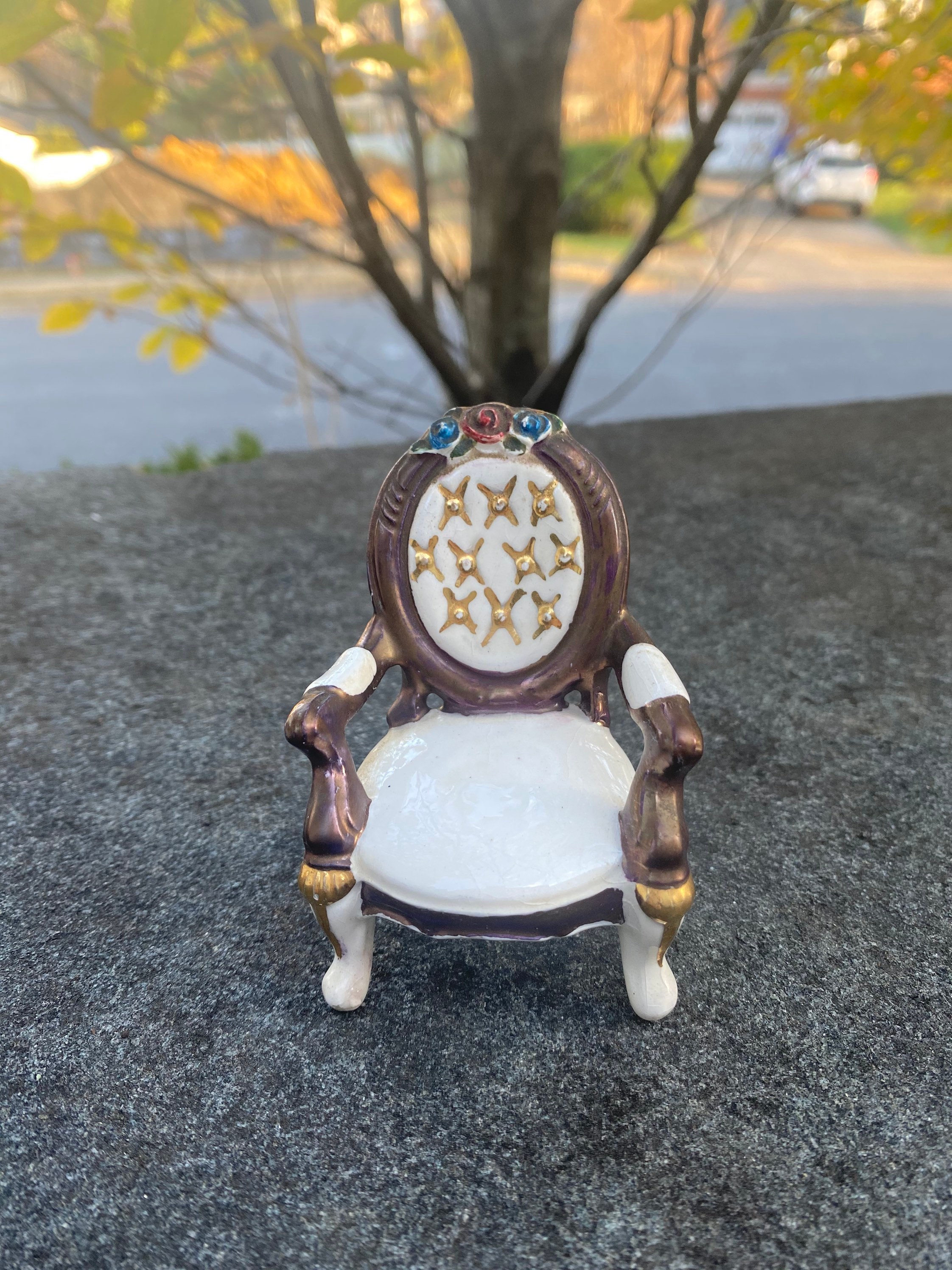 Pretty Porcelain Miniature Chair - Etsy.de