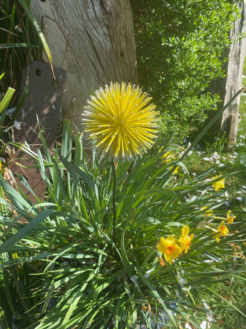 Dandelion Garden Ornaments - Handmade & Unique Gifts for the Garden - Etsy