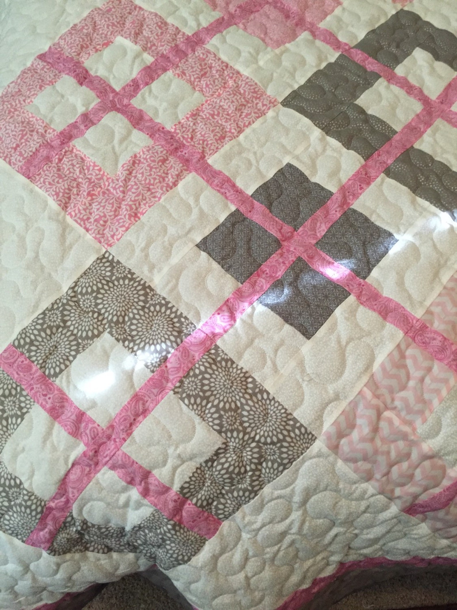 Queen Size Pink, Gray and Cream puttin on the Ritz Quilt - Etsy