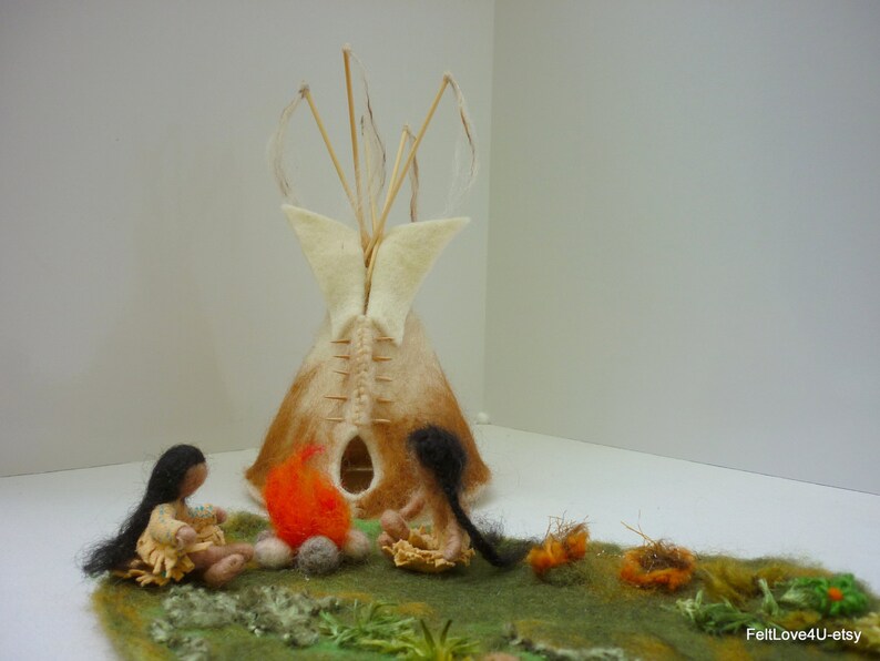 First Nation Felt Tipi Playscape With Figures©. Mat 43x17 Cm | Etsy