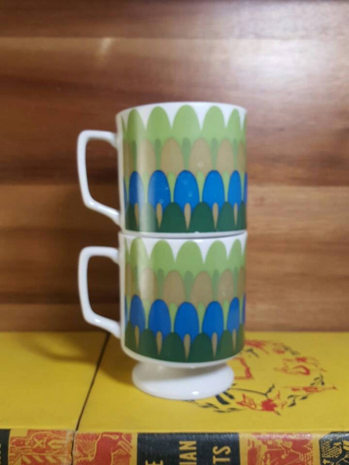 Vintage/retro Mod Set of 2 Pedestal Mugs in Green Tan and - Etsy
