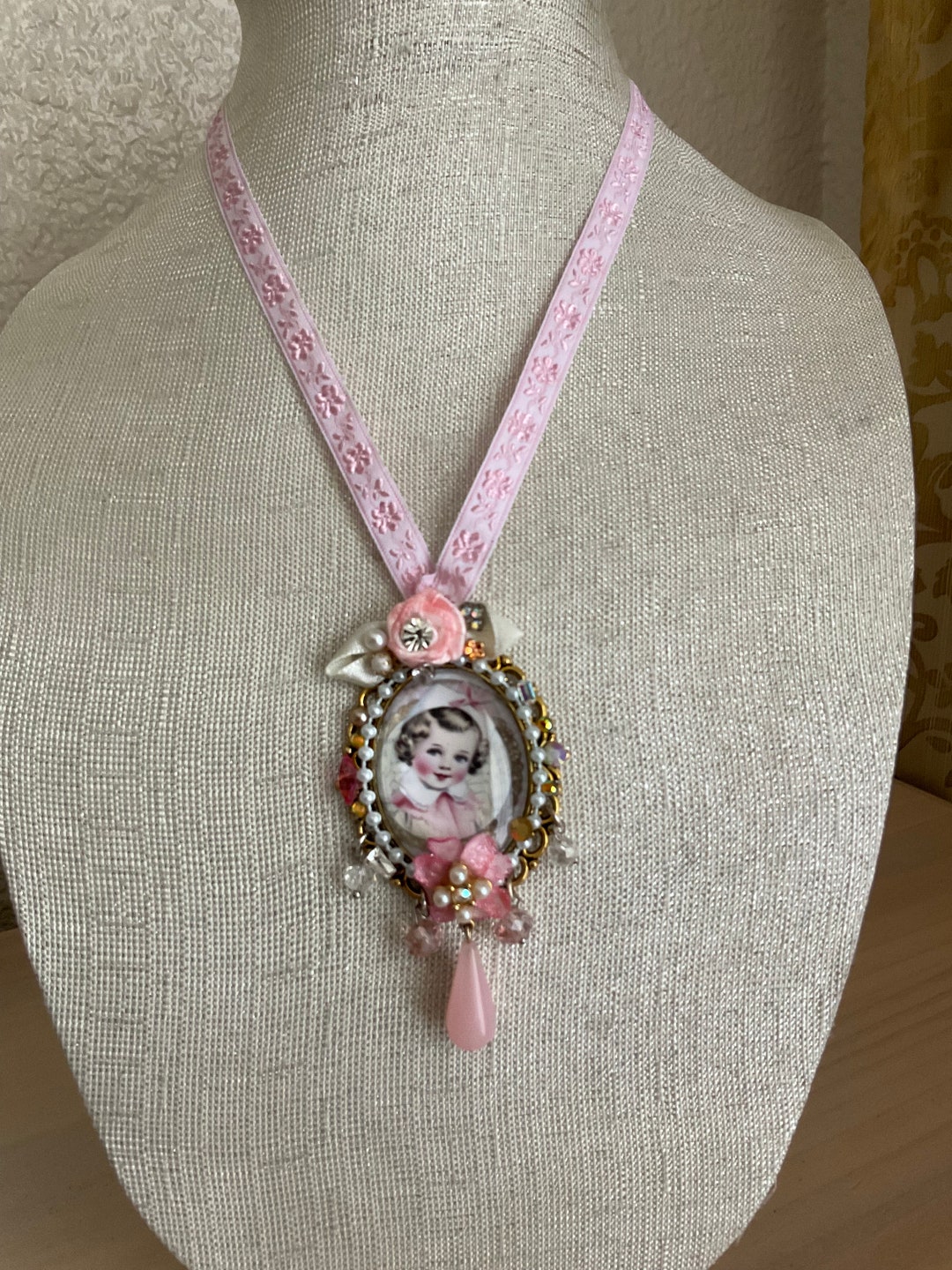 Sweetie Little Girl Pendant Chocker Necklace Cabachon Shabby Chic Artsy ...