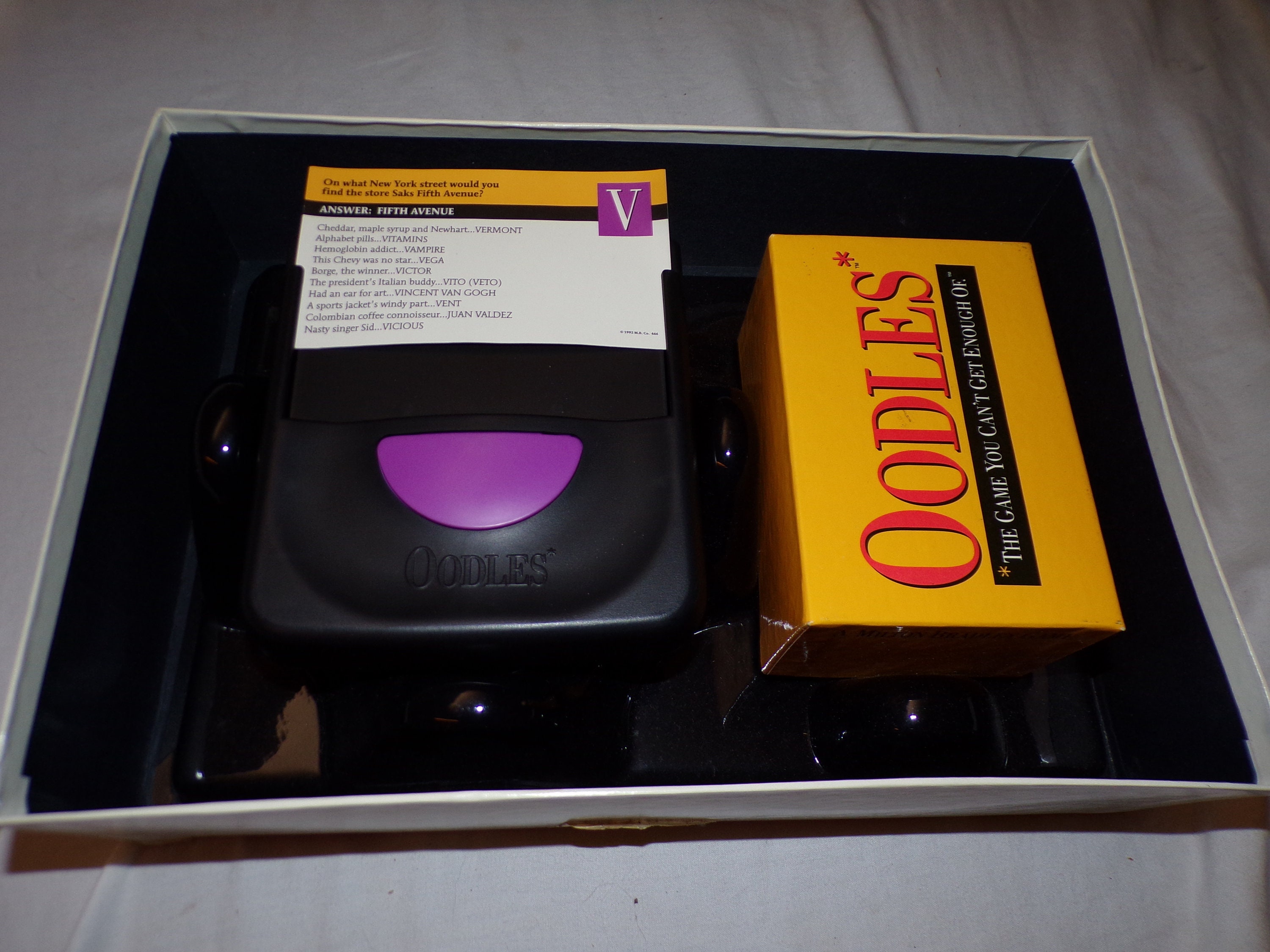 Vintage OODLES Question Card Game 1992 Electronic Timer Family Fun ...
