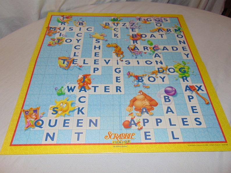 Milton Bradley Scrabble Junior Your Child's First Crossword Game 1999 ...