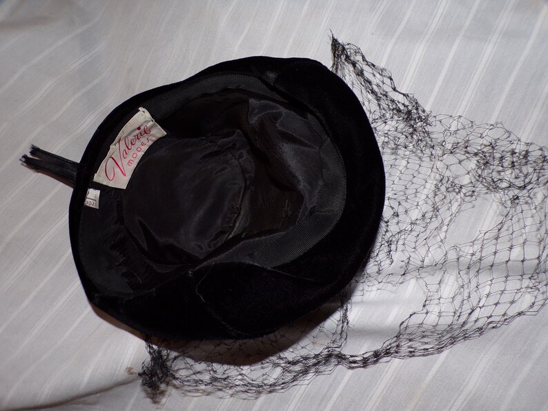 Vintage Valerie Modes 1940s Velvet Hat With Vail - Etsy