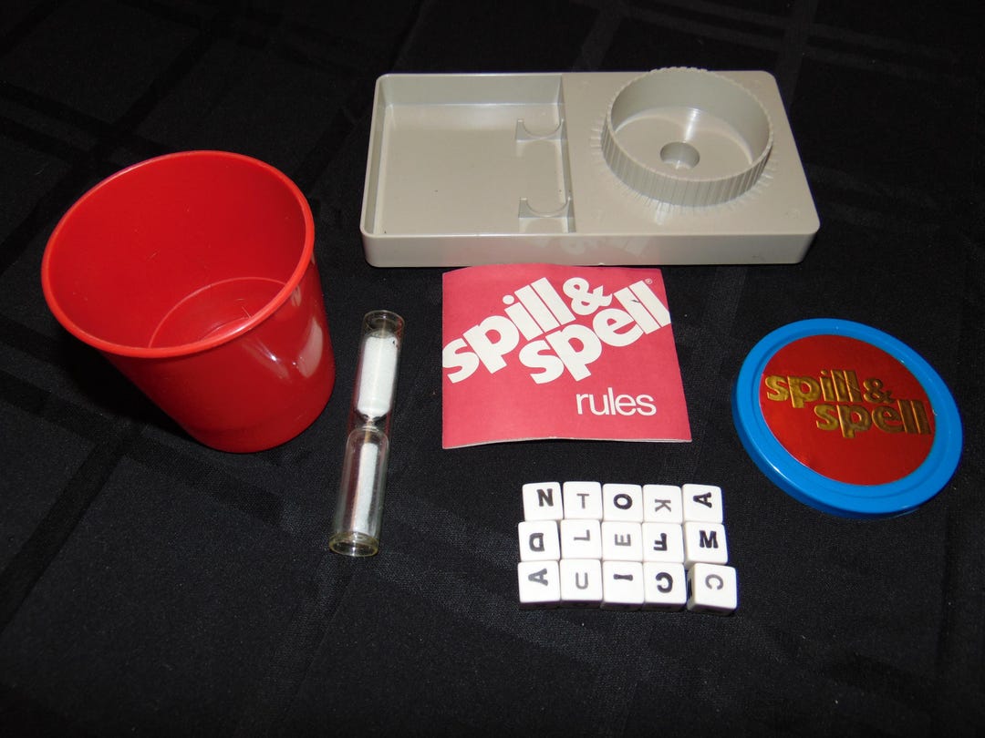 Spill & Spell Game Vintage 1972 Parker Brothers All 15 Cubes Timer ...