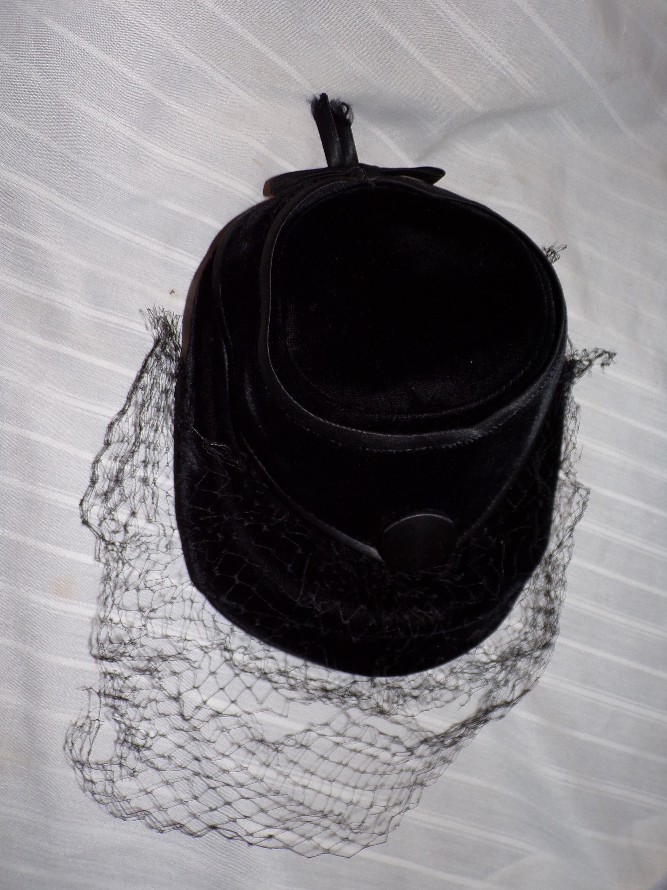 Vintage Valerie Modes 1940s Velvet Hat With Vail - Etsy