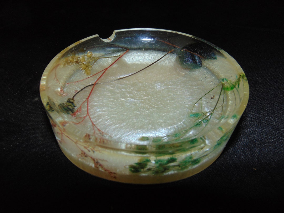 Vintage Acrylic Resin Ashtray 4" X 1" - Etsy
