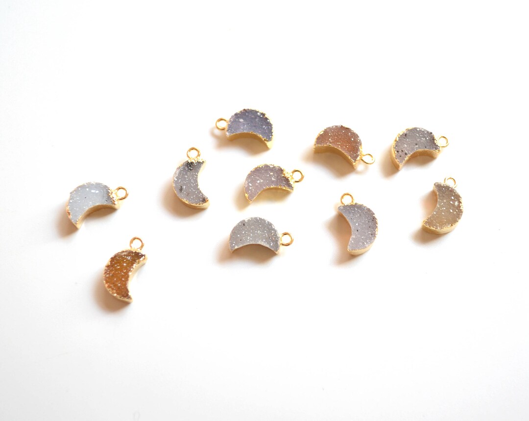 Wholesale Nature Mini Crystal Moon Shape Crystal Druzy Pendant With ...