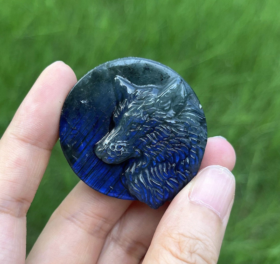 Labradorite Wolf Carved , Carved Crystal Animal, Gemstone Wolf ...