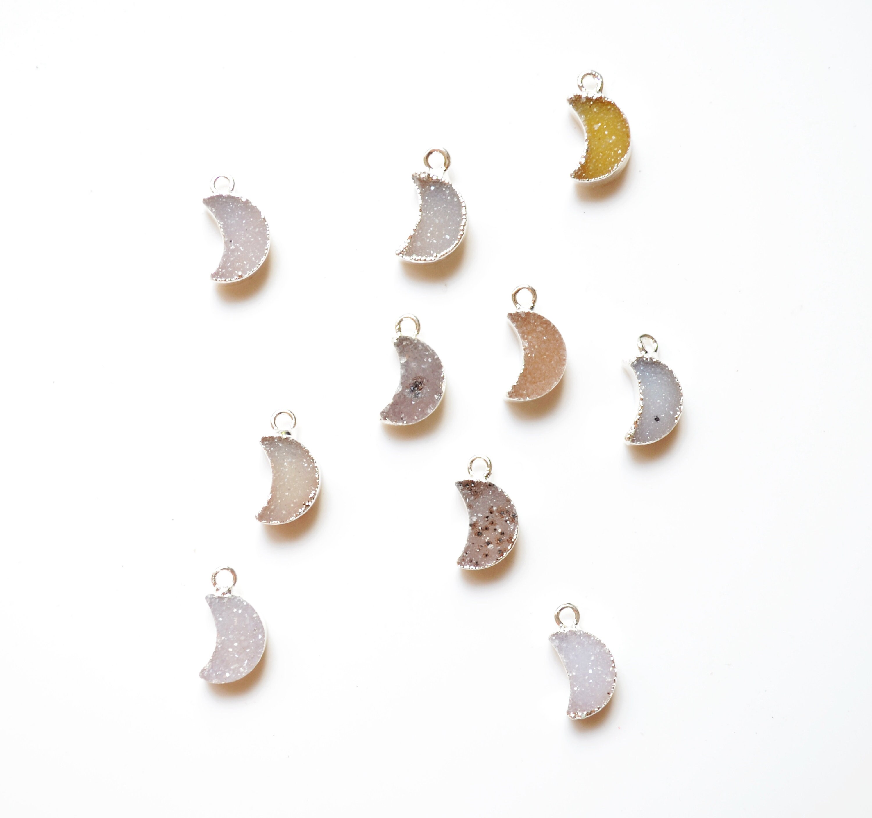 Wholesale Nature Mini Crystal Moon Shape Crystal Druzy Pendant With ...