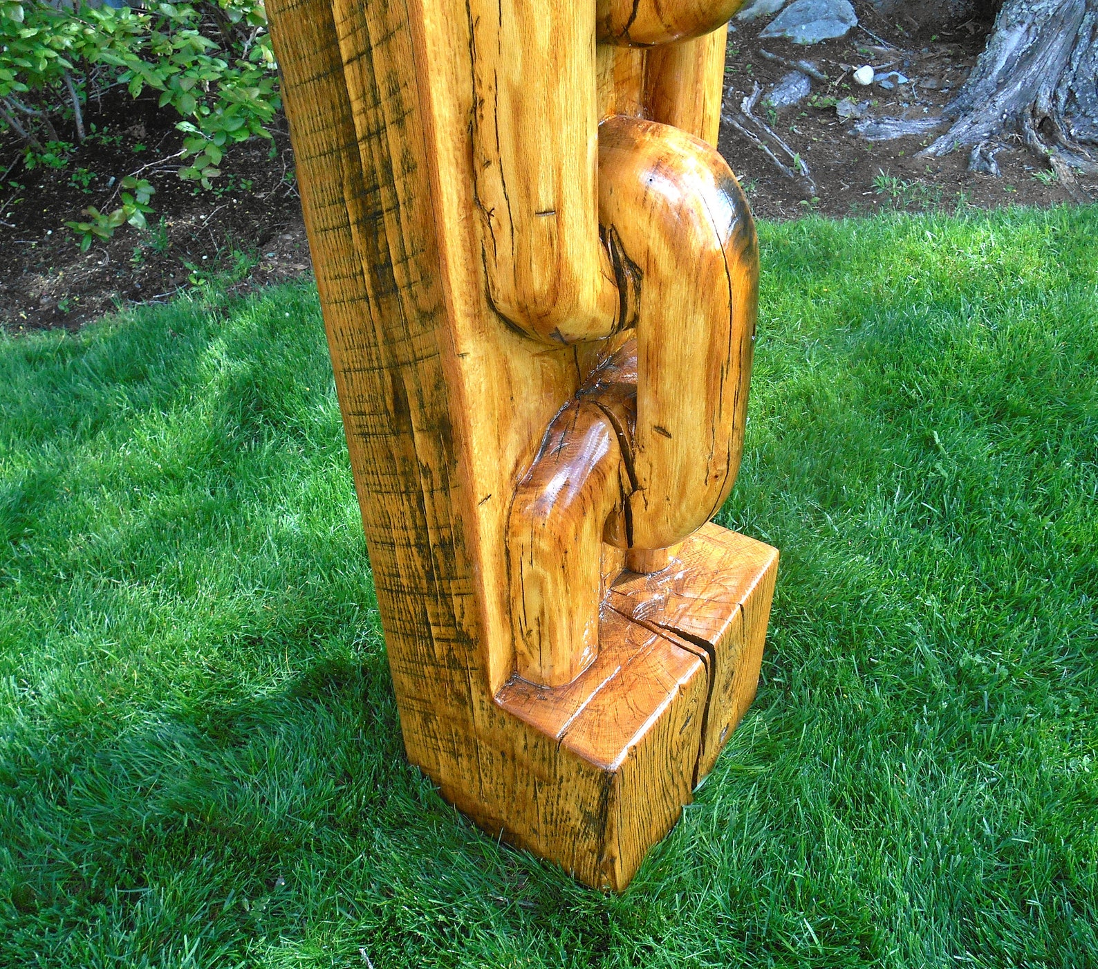 Oak Timber Relief Carving, Chain Saw Carving, Wooden Chain Sculpture ...