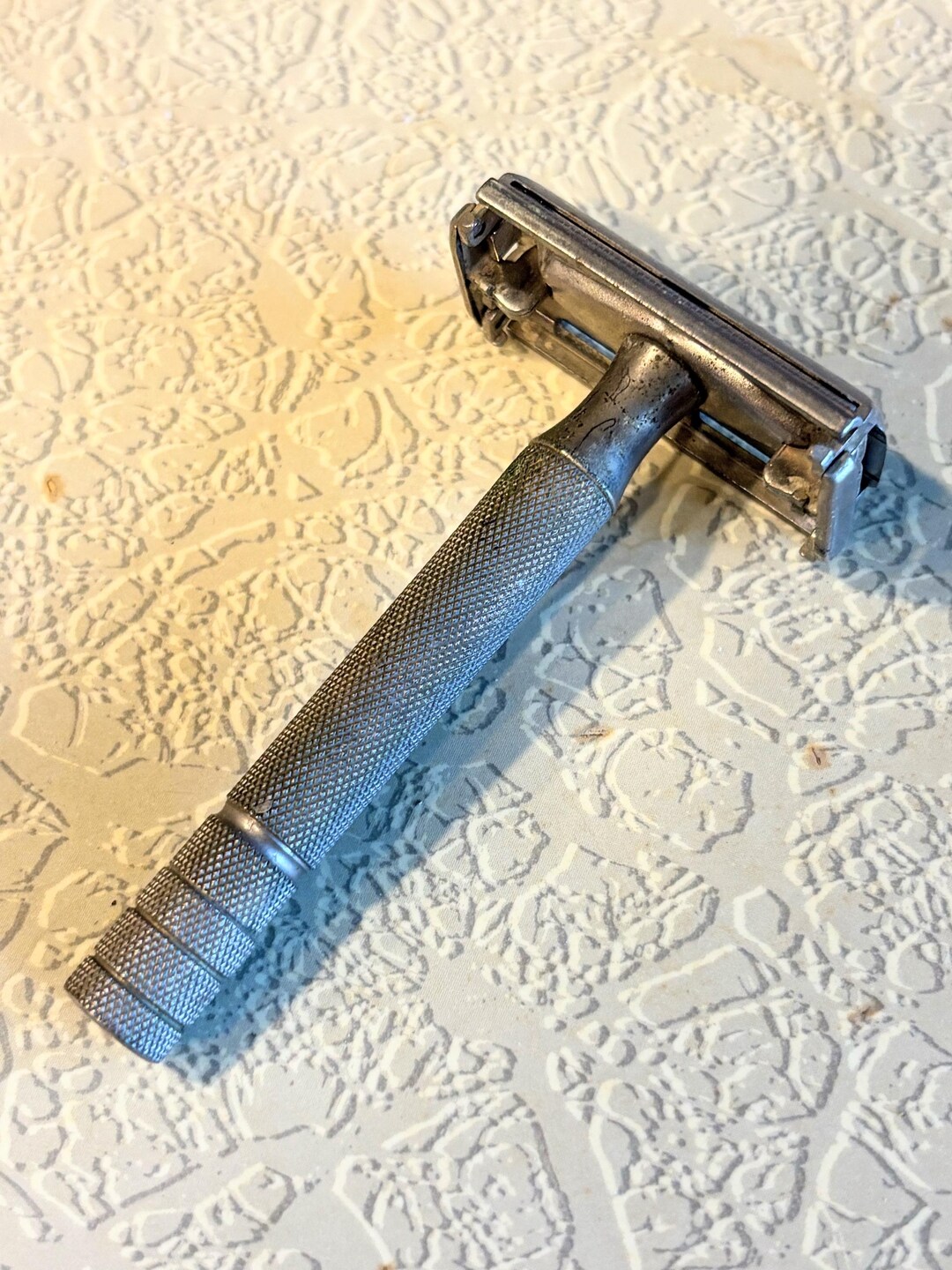Gillette Vintage Safety Razor-twist to Open-double Sided 1950s Every ...