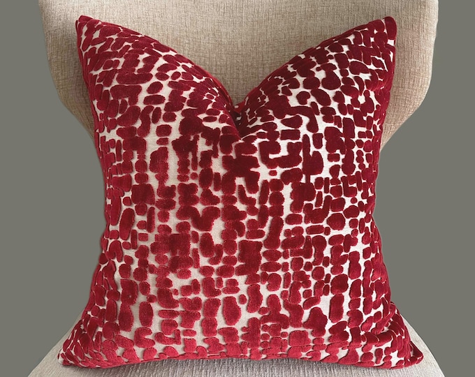 Red Velvet Contemporary Throw Pillow Cover, Luxurious Decorative ...