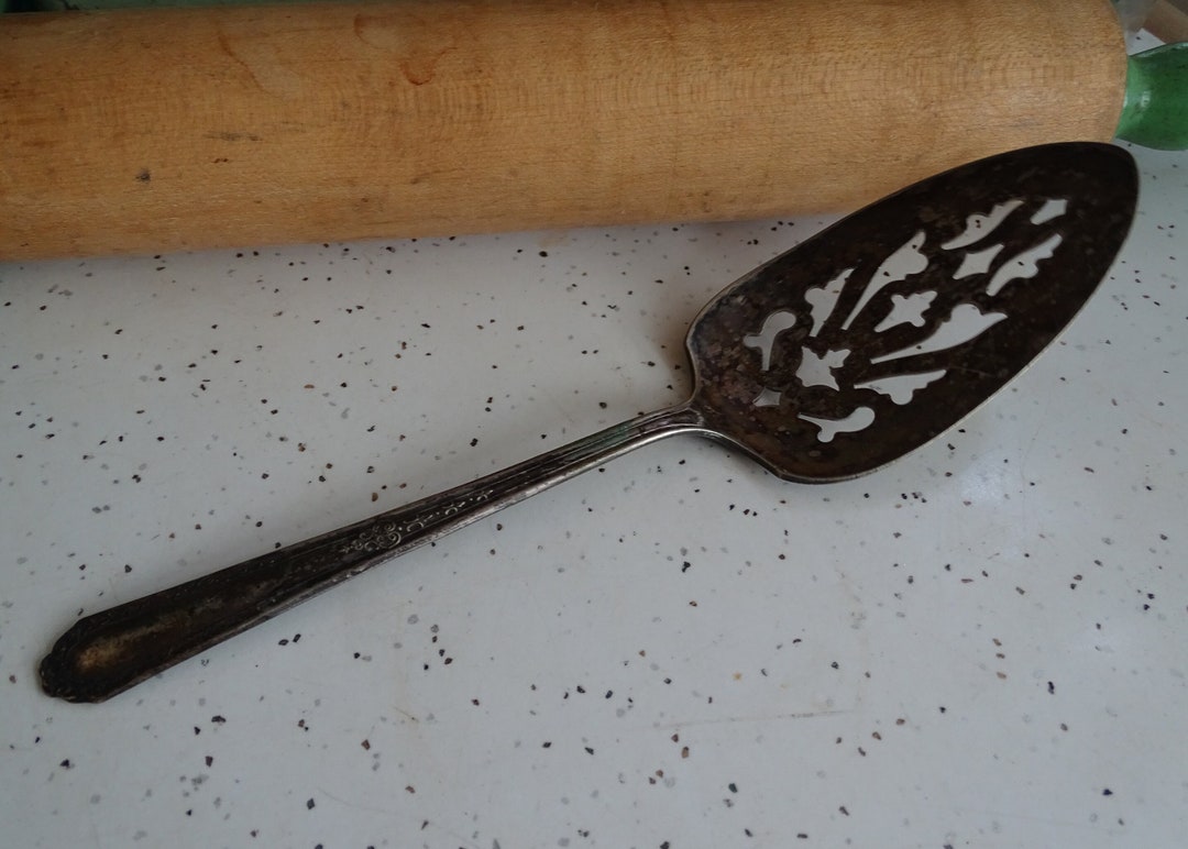 Antique Silver Plate Pie Server, Marianne Pattern C.1935, Patina'd ...
