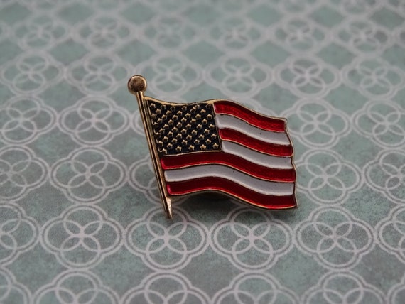 Vintage American Flag Tac Pin, Symbol of United State… - Gem