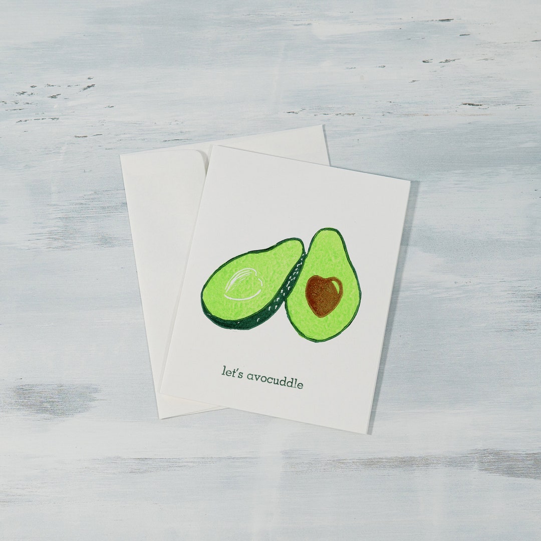 Cute Avocado With Heart Pit "let's Avocuddle" Valentine's Love Pun ...