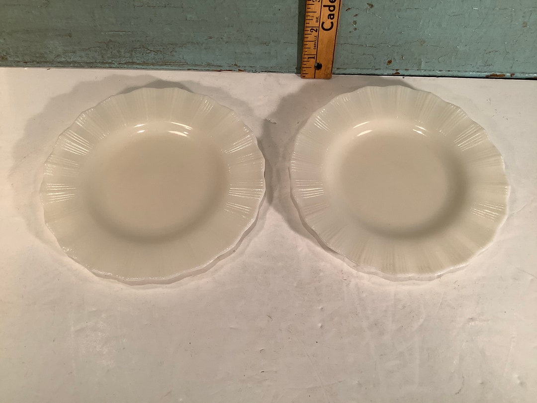 Vintage Corex 2 Flat Bread White Opalescent - Etsy