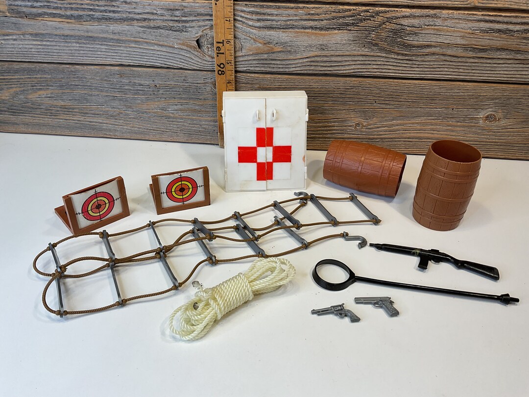 Vintage Hasbro GI JOE Training Center Accessories 1973 - Etsy