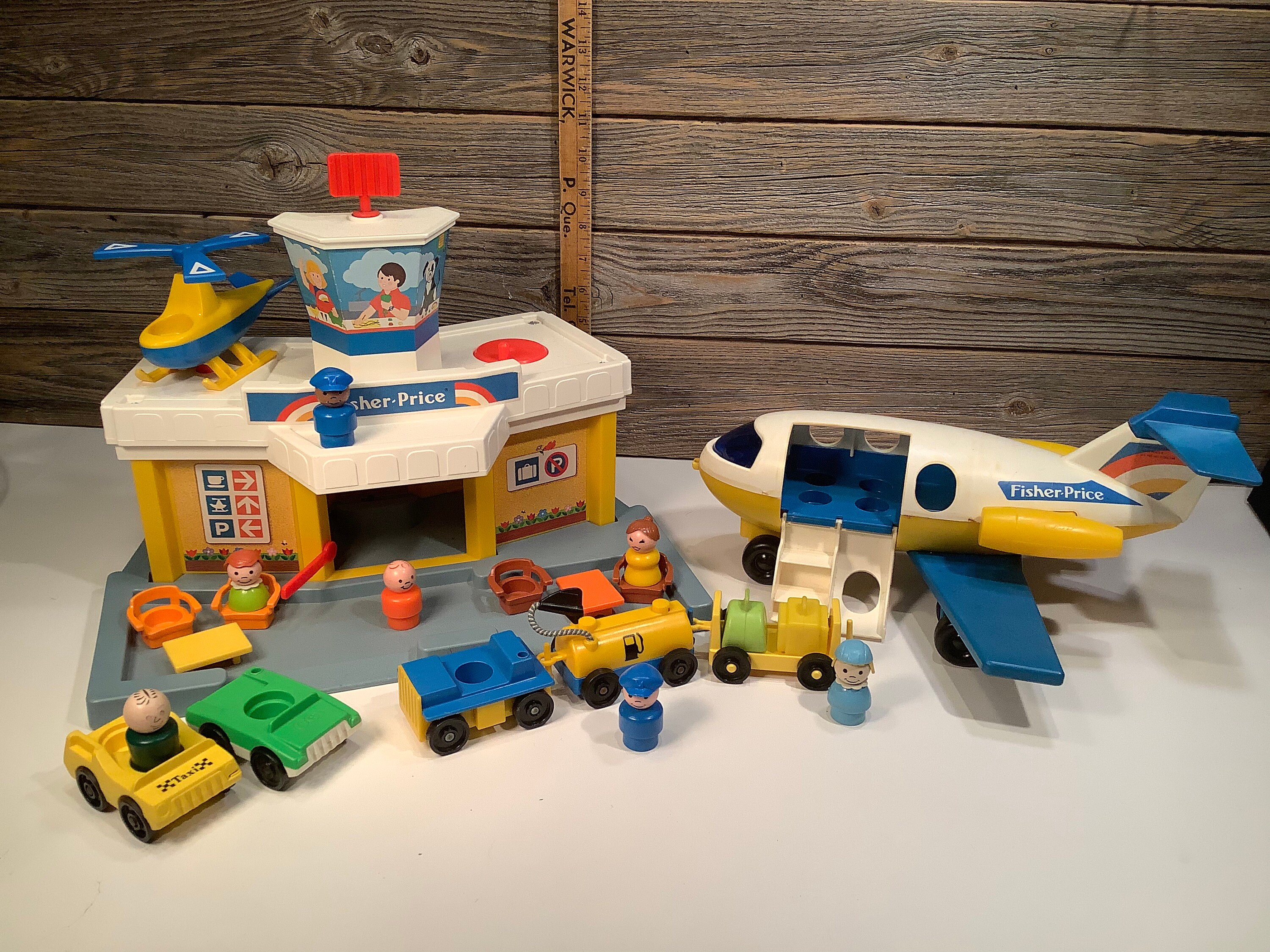 Toys & Games Pretend Play Vintage Fisher Price Little People Jetport ...