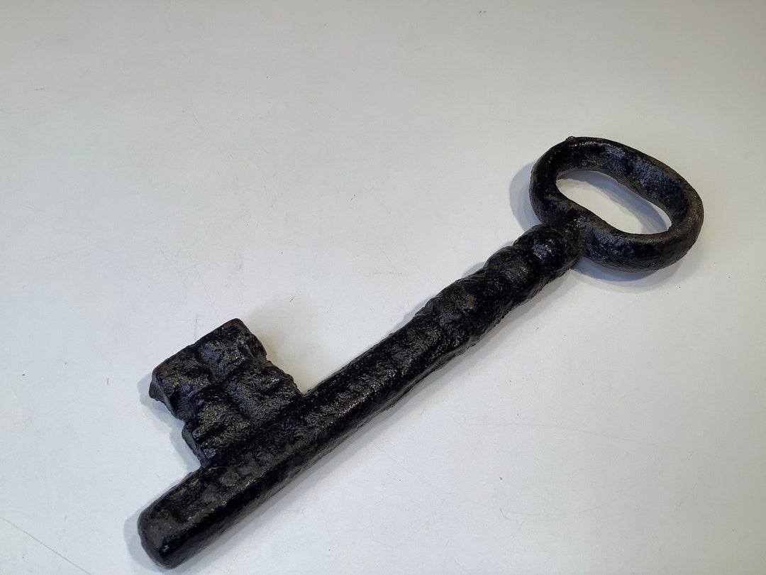 Vintage Large Decorative Cast Iron Key 80' - Etsy