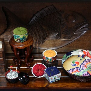 Japanese Pin Cushion, Chirimen Fabric Pin Cushion, Japanese Ceramics ...