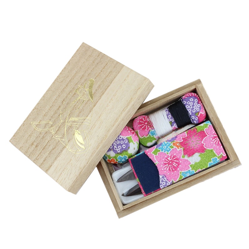 Japanese Sewing Kit Mini Sewing Set Chirimen Fabric Travel - Etsy