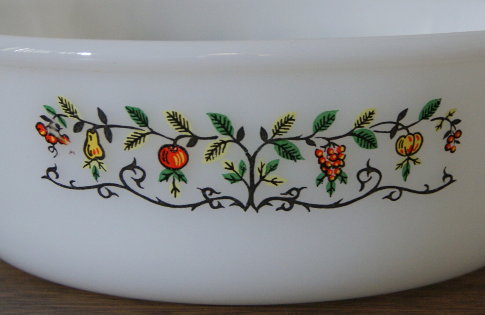 Anchor Hocking Fire King 1-1/2 Quart Casserole Dish With Fruit Tree ...