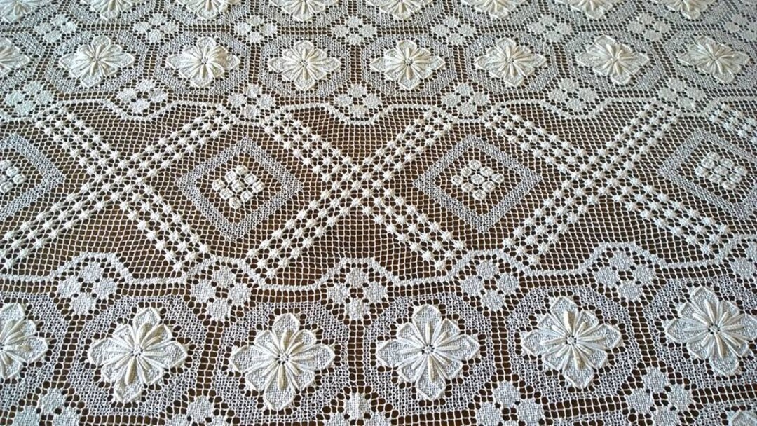 CHARMING & DECORATIVE Vintage Polish Folk Intricate Handmade Lace Long ...