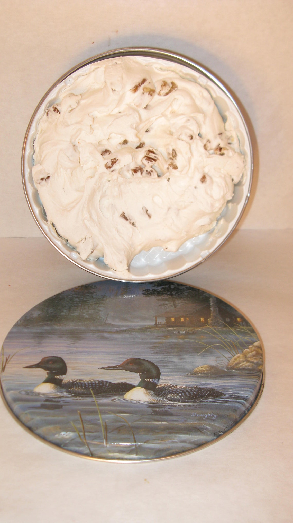 2.5 Lb. Divinity Gift Tin. Fluffy and Moist With a Wonderful - Etsy