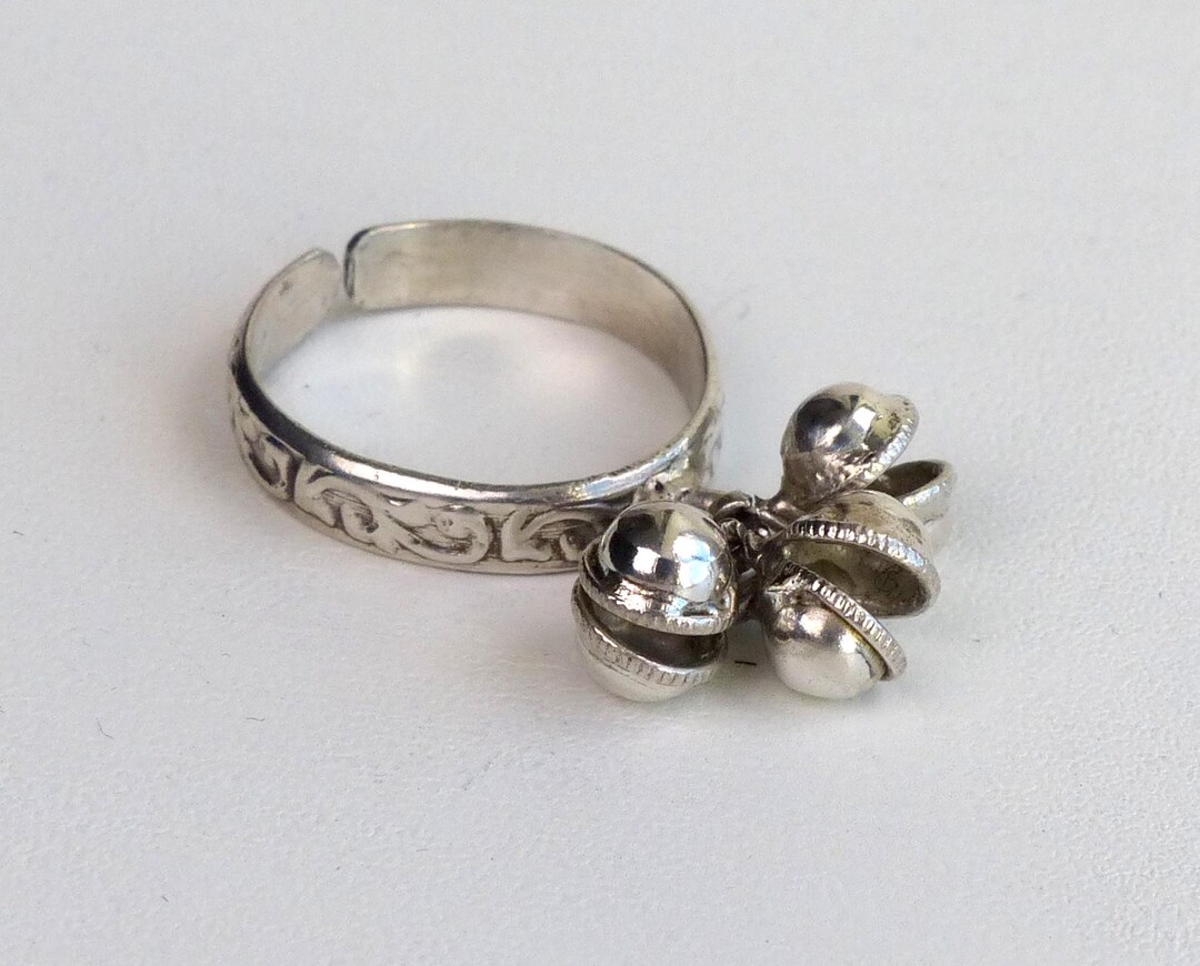 Vintage Sterling Silver Ring With Dangling Charms Silver Dangle Ring ...
