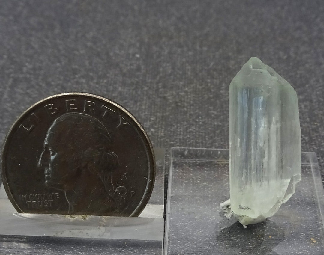 Gem Hiddenite Spodumene Crystal, Pakistan - Mineral Specimen for Sale ...