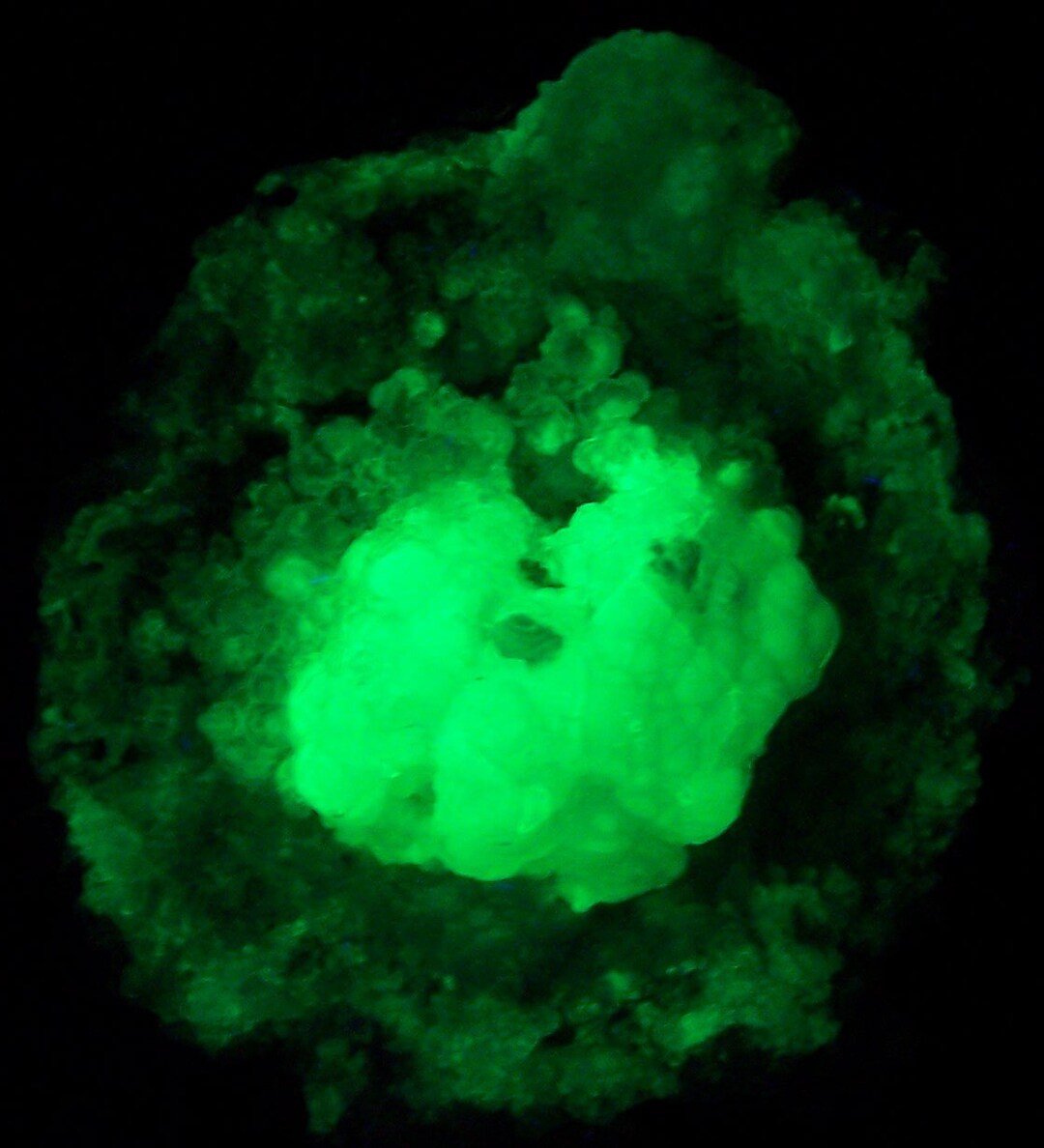 Fluorescent Hyalite Opal Filled Geode, Mexico Mineral Specimen for Sale ...