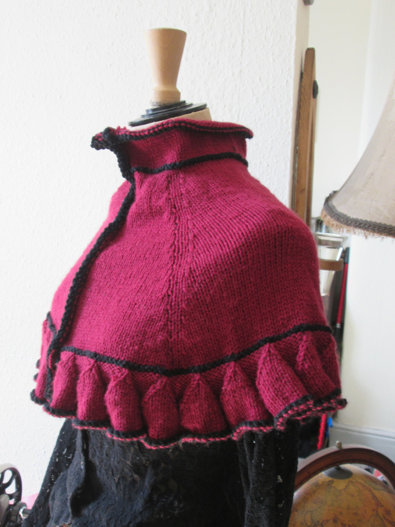Knitting Pattern: Victorian-style Ruffled Cape - Etsy