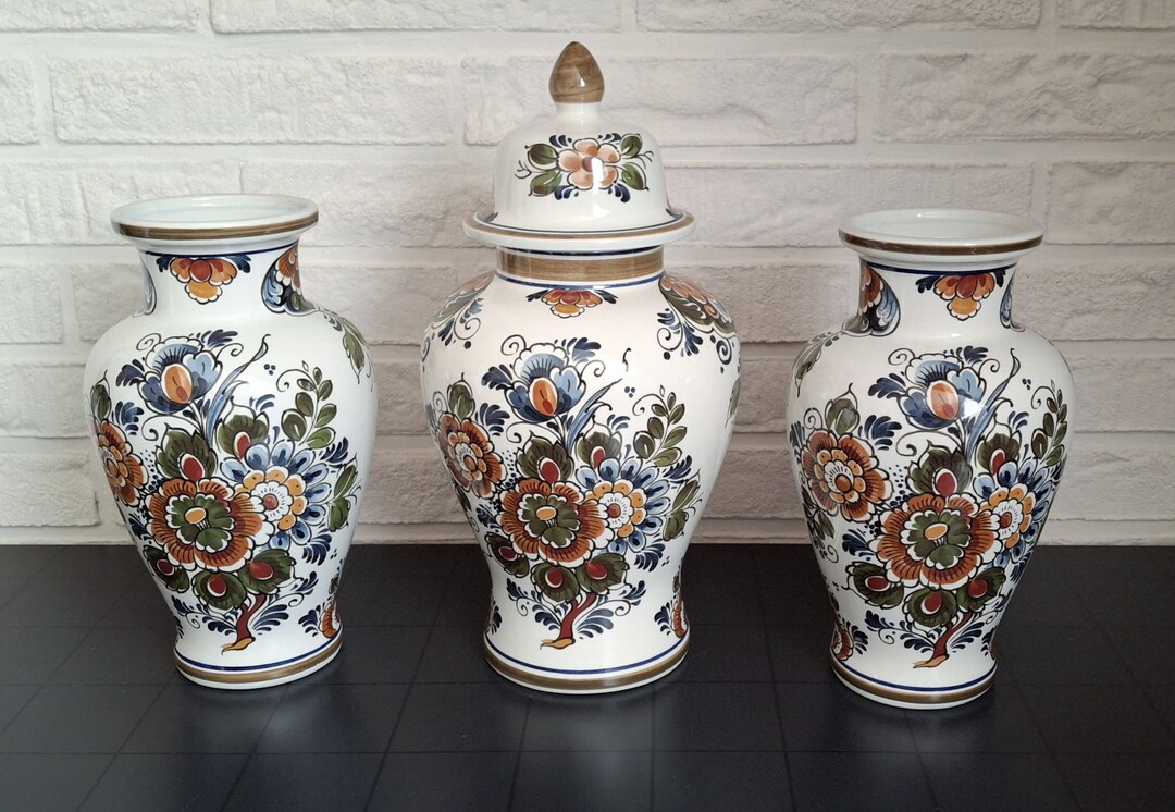 Delft Polychrome Ceramic Vases, Vintage Cabinet Set, Holland Handicraft ...