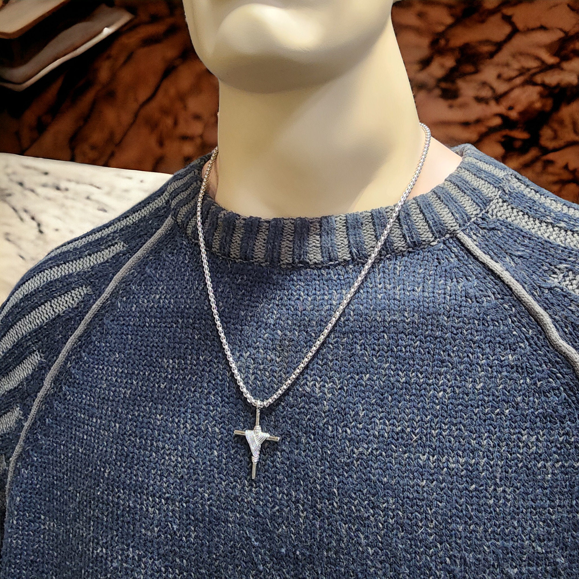 Rugged Rope Wrapped Cross Rhodium Metal Finish Pendant Heavy Box Chain ...