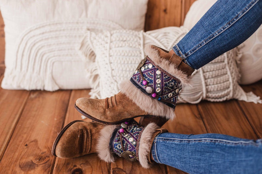 BOHO BOOT WRAPS With Zigzag Embroidery, Mirror Accents, and Fur Trim ...