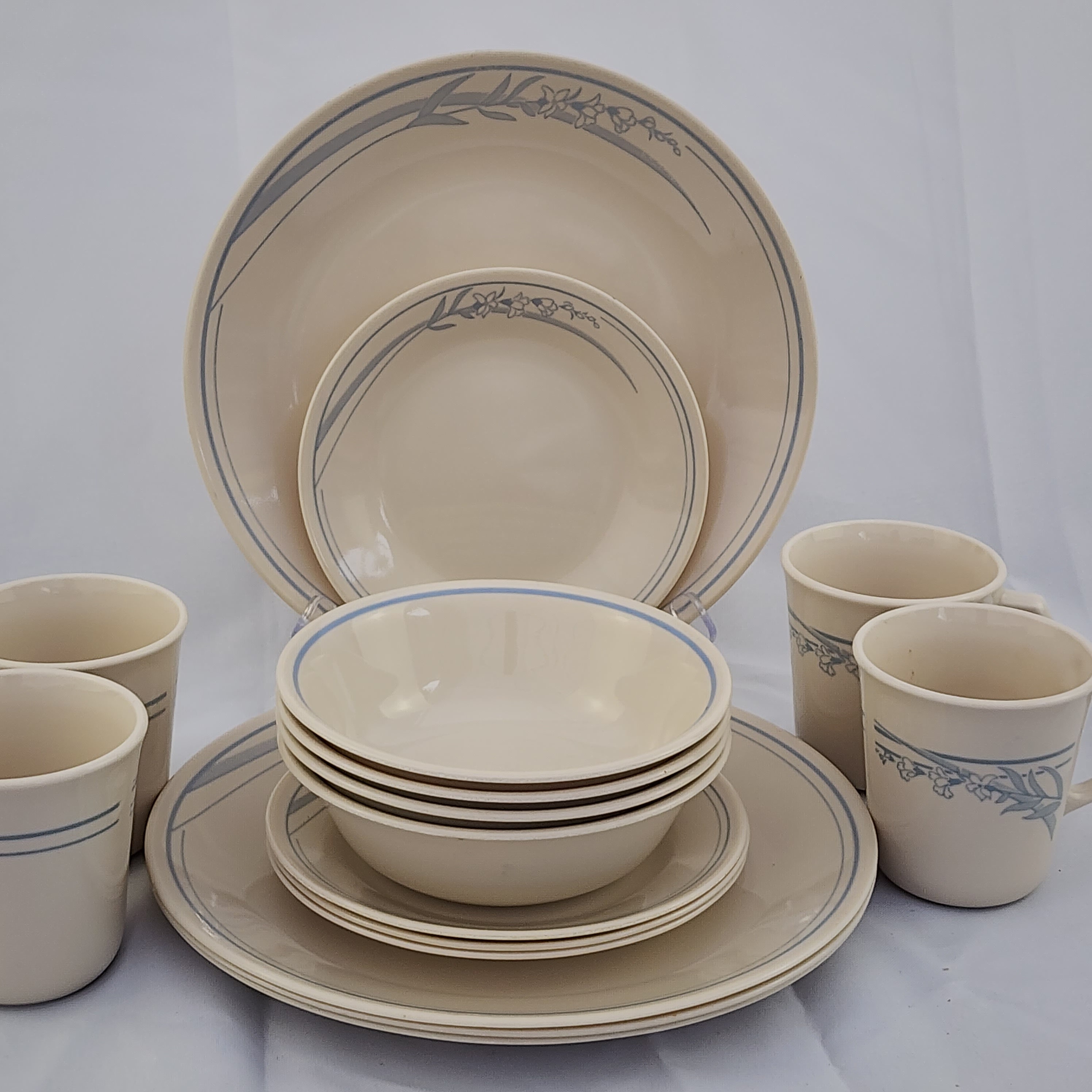 Corelle Blue Lily 16-pc Dinnerware Set 4- Places Setting - Etsy