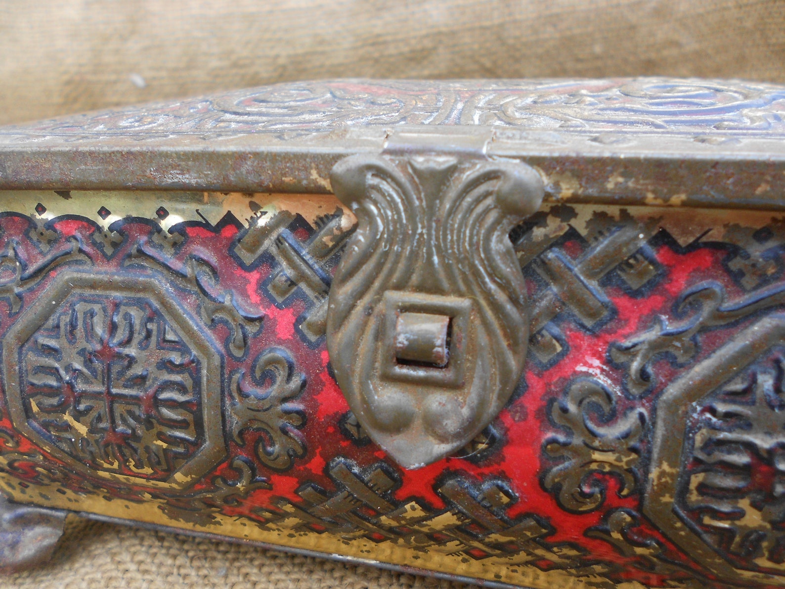Chocolate Box Vintage French Candy Tin in Oriental Casket - Etsy