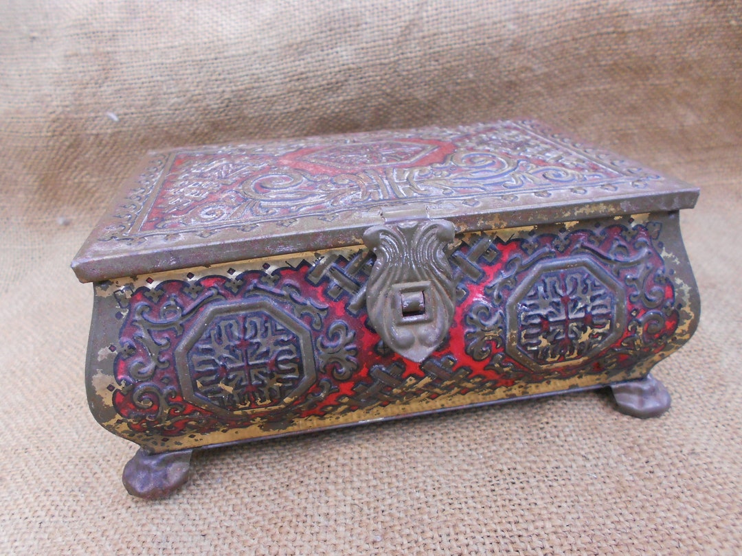 Chocolate Box Vintage French Candy Tin in Oriental Casket - Etsy