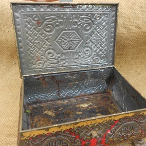 Chocolate Box Vintage French Candy Tin in Oriental Casket - Etsy