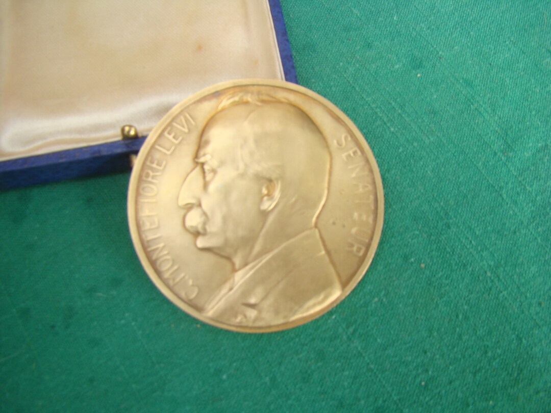 Gold Medal Vintage Belguim Medal From Fondation George Montefiore 1929 ...