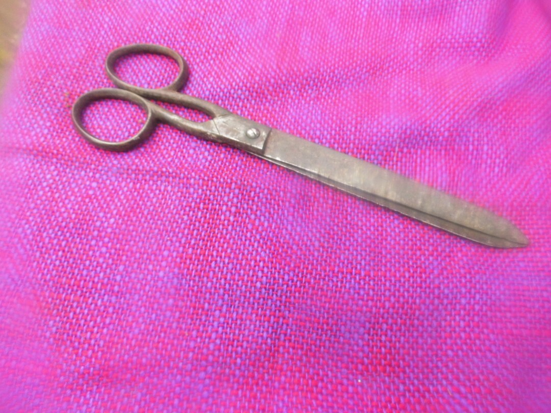 Original Vintage Pair of Frank Turton 10or 25 Cm Cutting Out Sewing ...