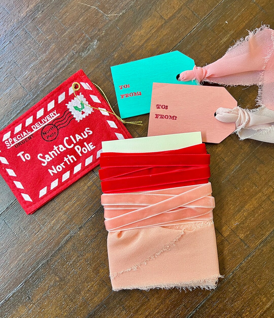 Gift Wrapping Ribbon Accessories Gift Tags, Holiday Gift Card Holder ...