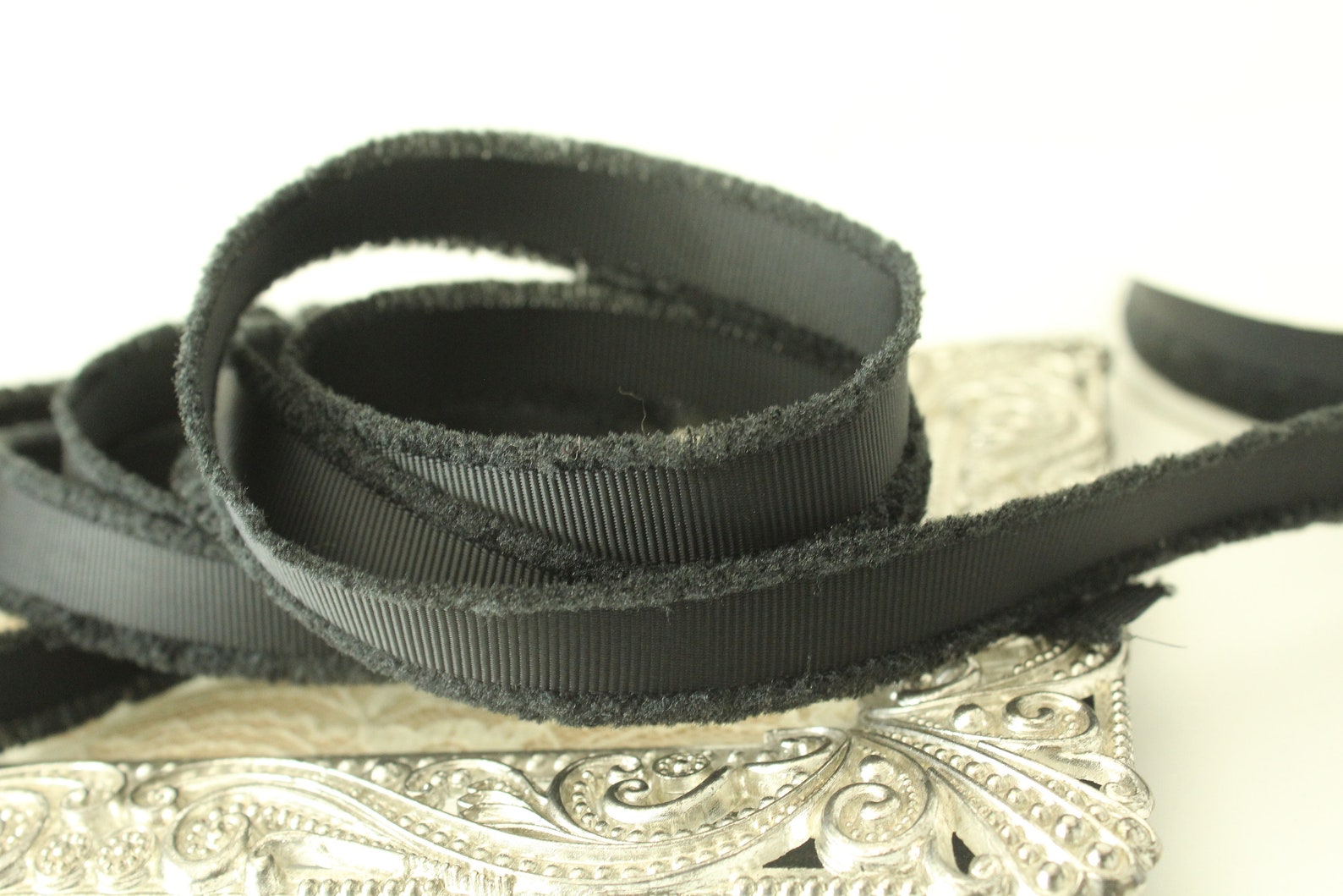Black Grosgrain Ribbon With Frayed Edge Detail 5/8 Inch / 1 - Etsy UK