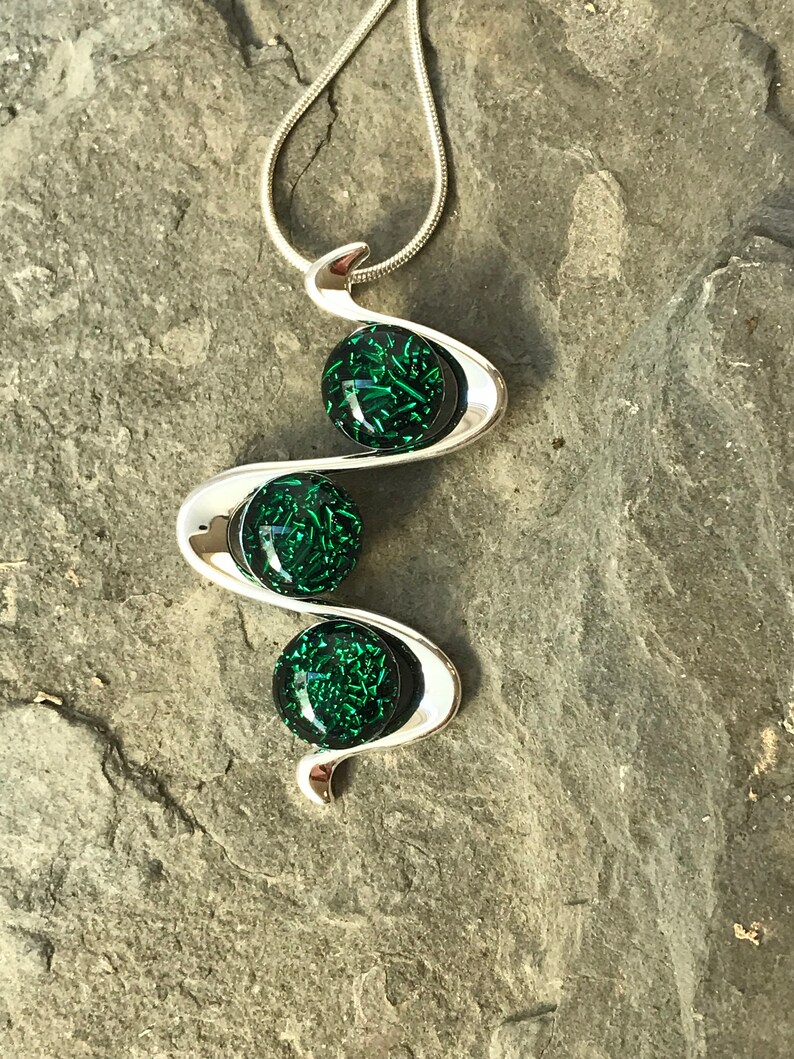 Emerald Green Dichroic Glass 3 Stone Superior Silver Plated | Etsy UK