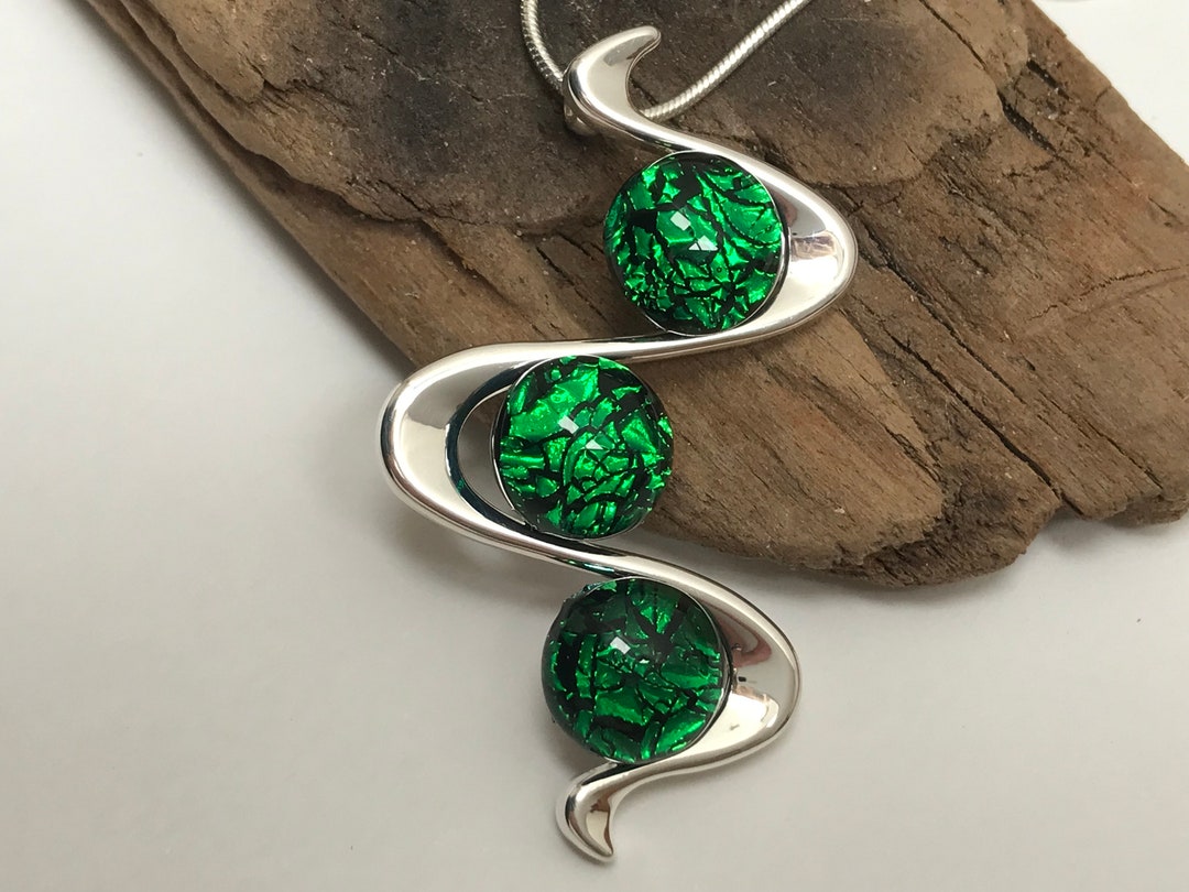 Emerald Green Dichroic Glass 3 Stone Superior Silver Plated Snake ...