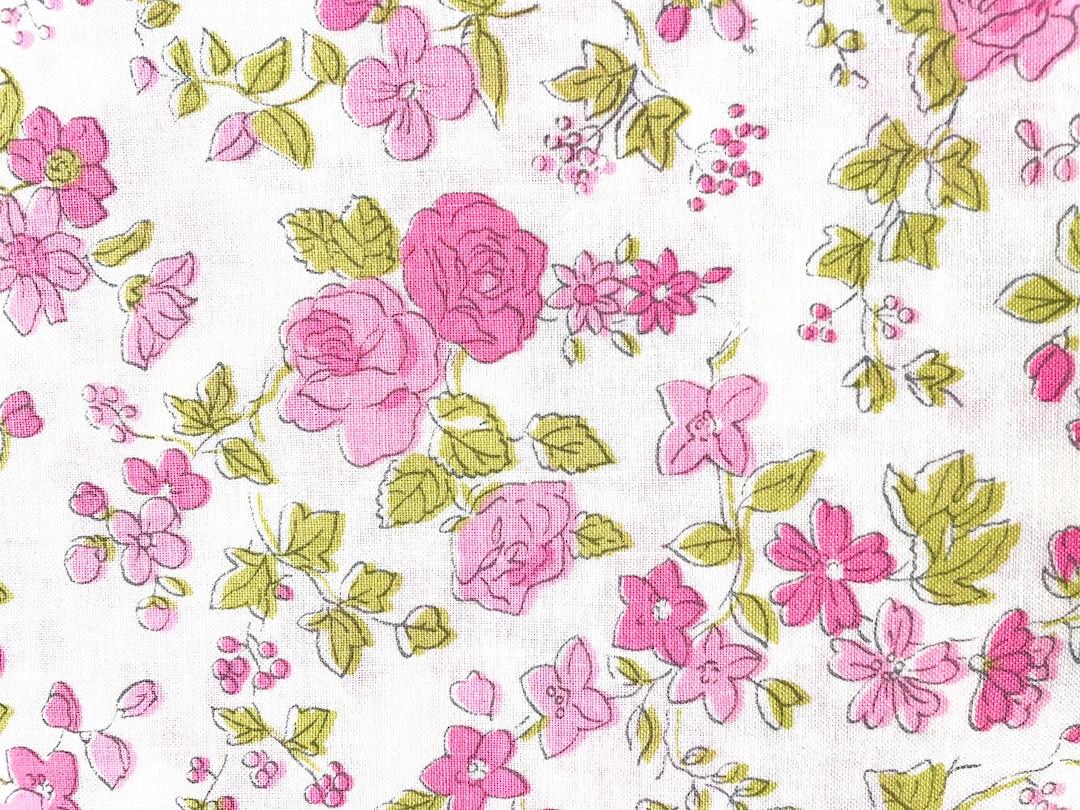 Vintage Pink Rose Floral Cotton Fabric. Dressmaking, Patchwork ...